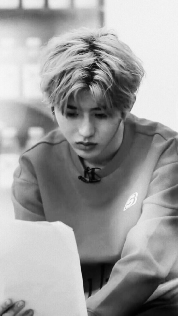 ikun与kun文字图片金色-千图网